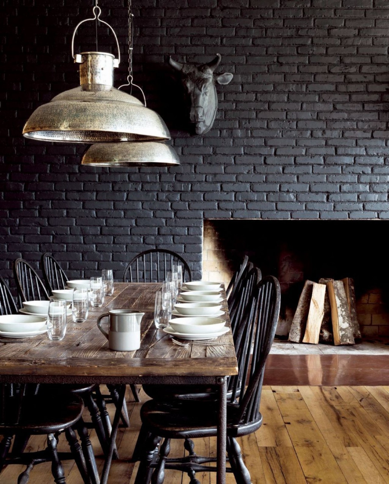 28 Stylish Black Wall Paint Ideas for Any Room