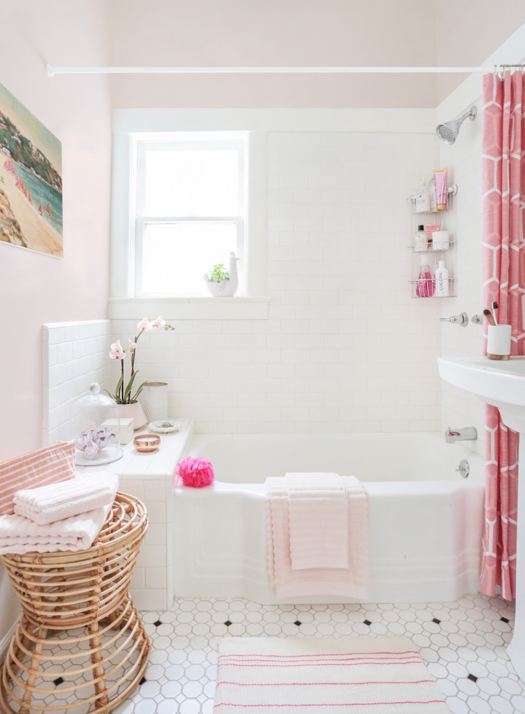 5 Best Pink Bathroom Accessories