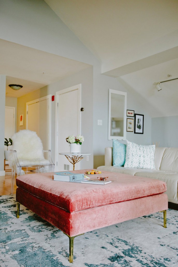 12 Ways to Decorate with Velvet at Home