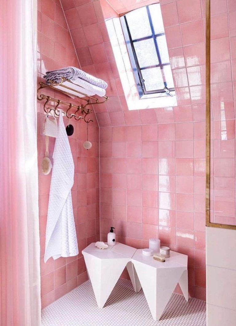 12 Gorgeous Pink Bathroom Tile Ideas
