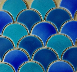 Fish Scale / Scallop Tile Bathrooms