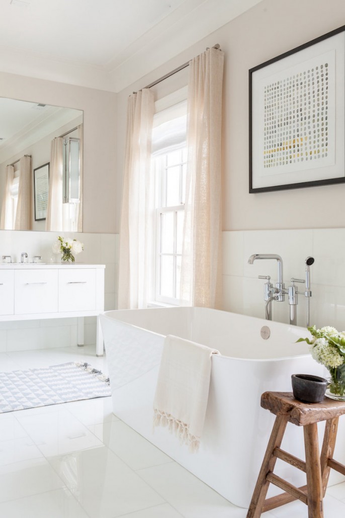 10 Best White Freestanding Bathtubs for a Clean Bathroom Design