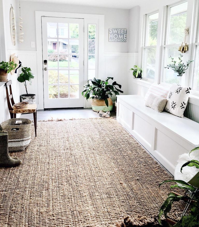 17 Durable Farmhouse Rugs