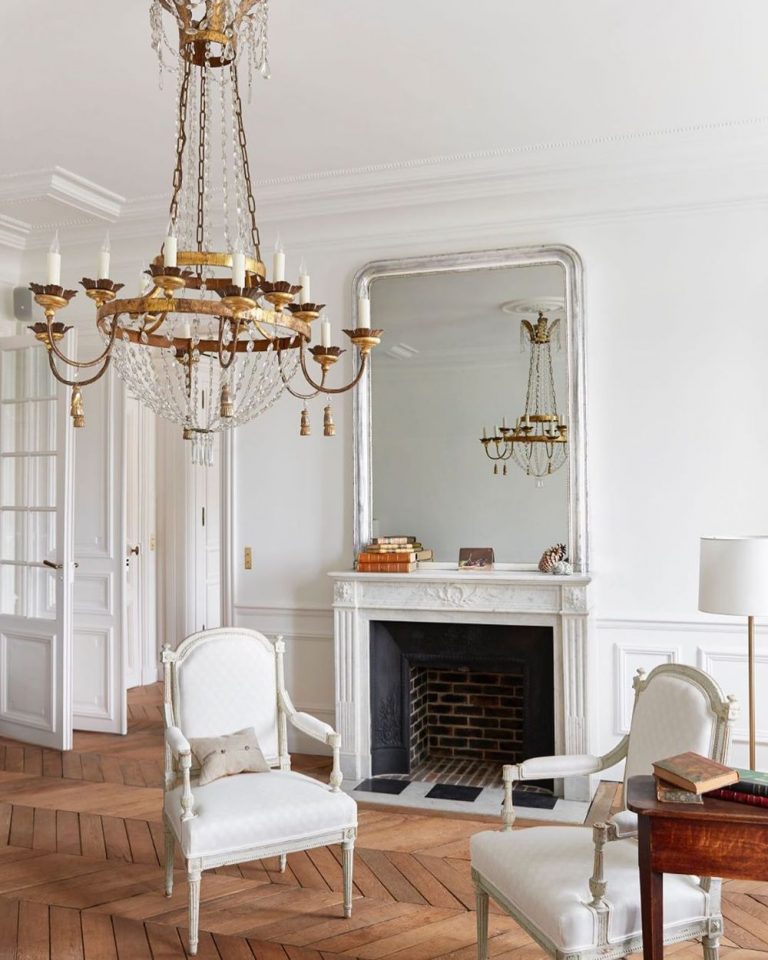 27 Parisian Fireplaces & Mantel Decor Ideas