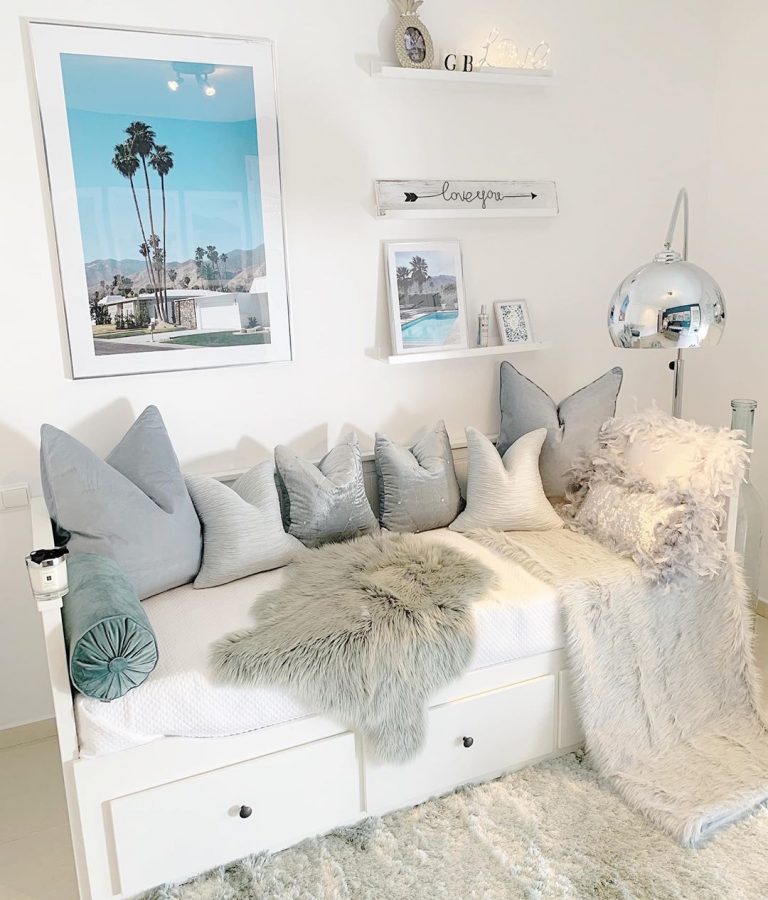 What is a Daybed?