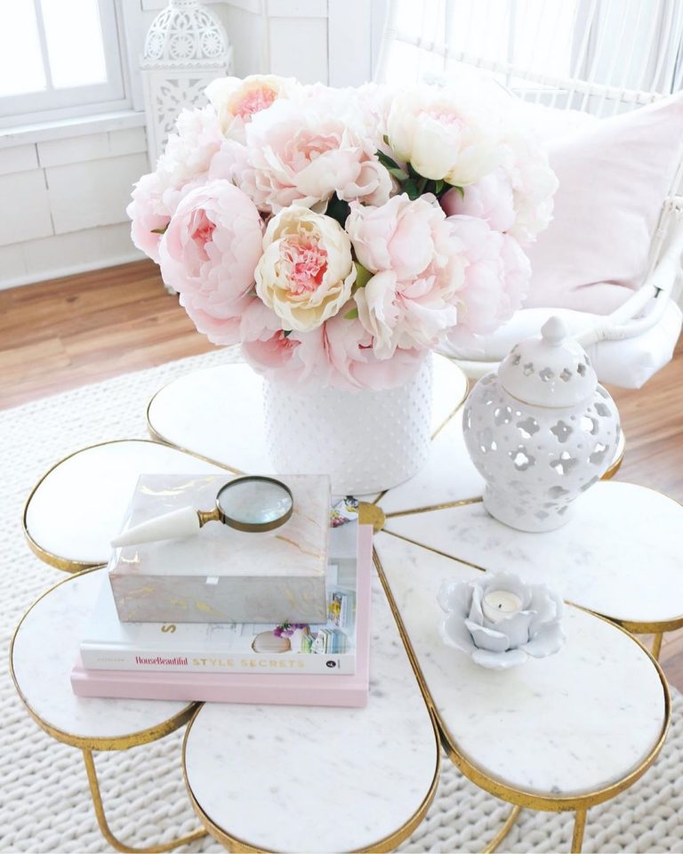 10 Best Feminine Coffee Tables for a Stylish Home Space