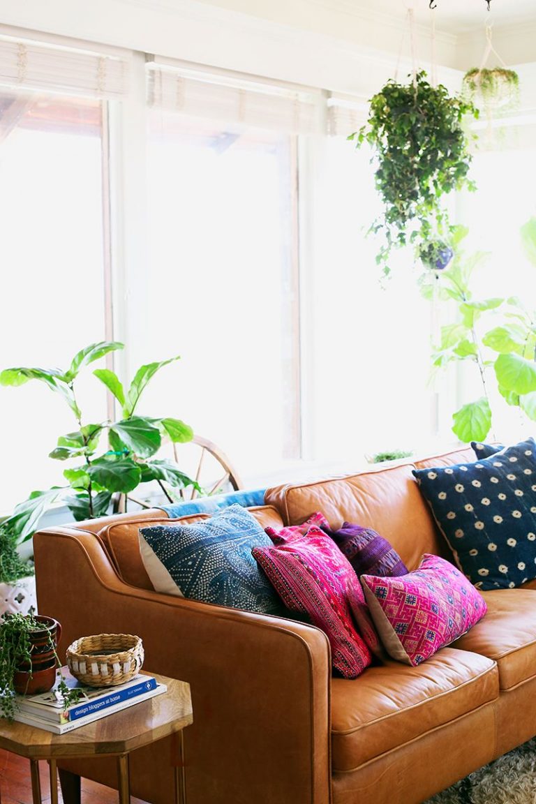 23 Amazing Bohemian Sofas with an Eclectic Vibe