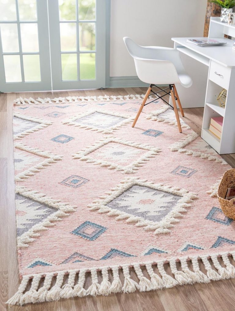 21 Eclectic Bohemian Rugs for Boho Chic Style