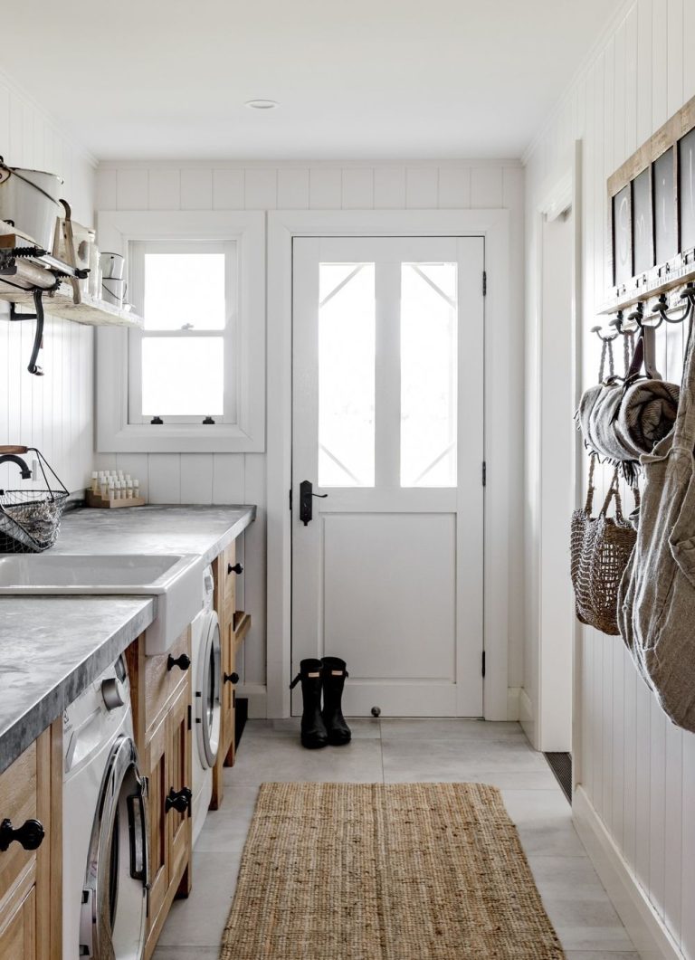 15 Gorgeous Farmhouse Laundry Room Decor Ideas