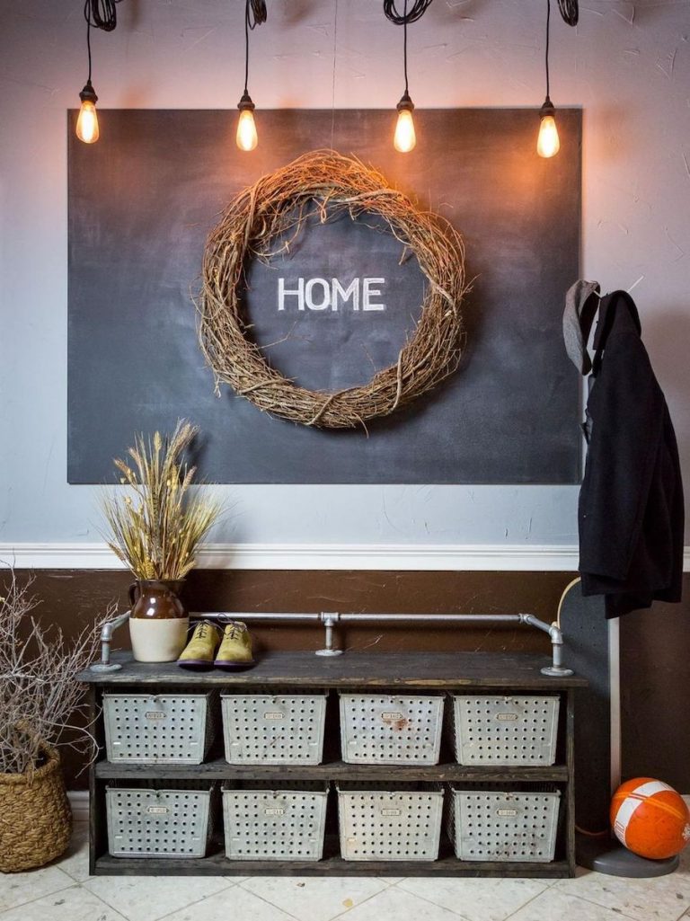 7 Core Industrial Entryway Decor Ideas