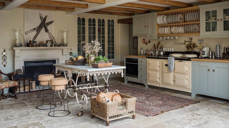 25 Rustic English Country Kitchen Decor Ideas for Cottage Cooking