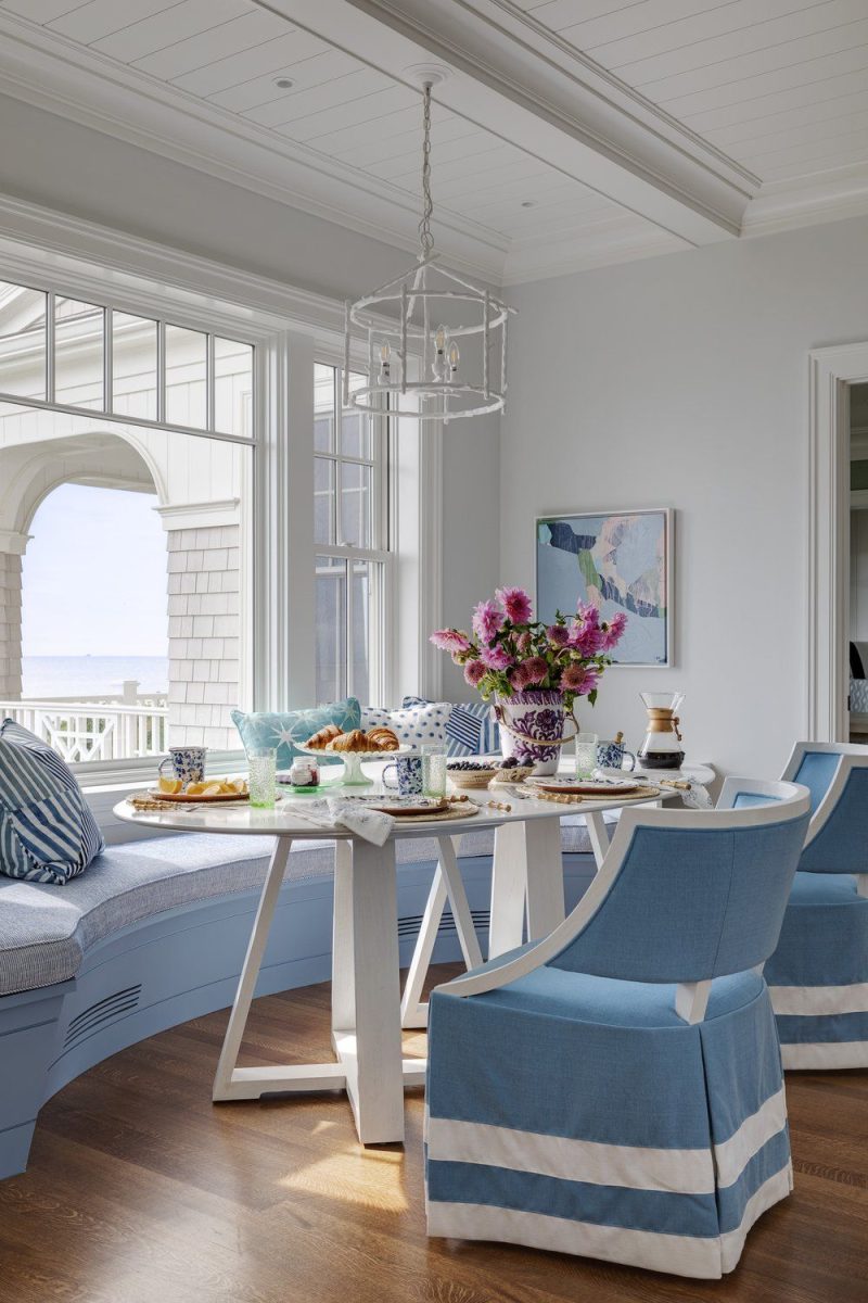 11 Cute Coastal Breakfast Nooks for Cozy, Quick Meals