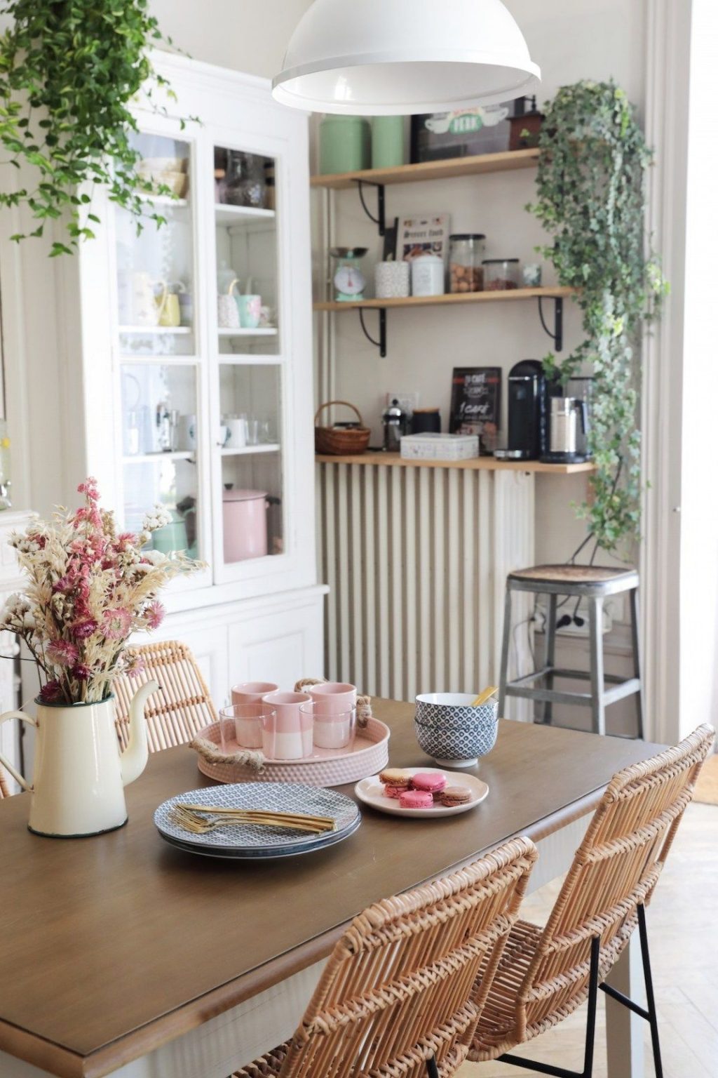 10 Charming French Country Breakfast Nook Decor Ideas