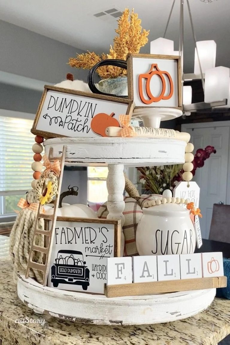 23 Marvelous Farmhouse Fall Decor Ideas for Your Home