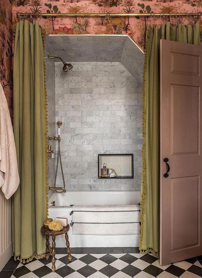 27 Vintage Bathroom Design Ideas to Transport You to a Bygone Era