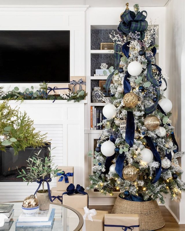 19 Best Blue Christmas Decor Ideas