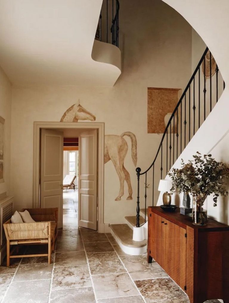 How to Do European Style Decor at Home