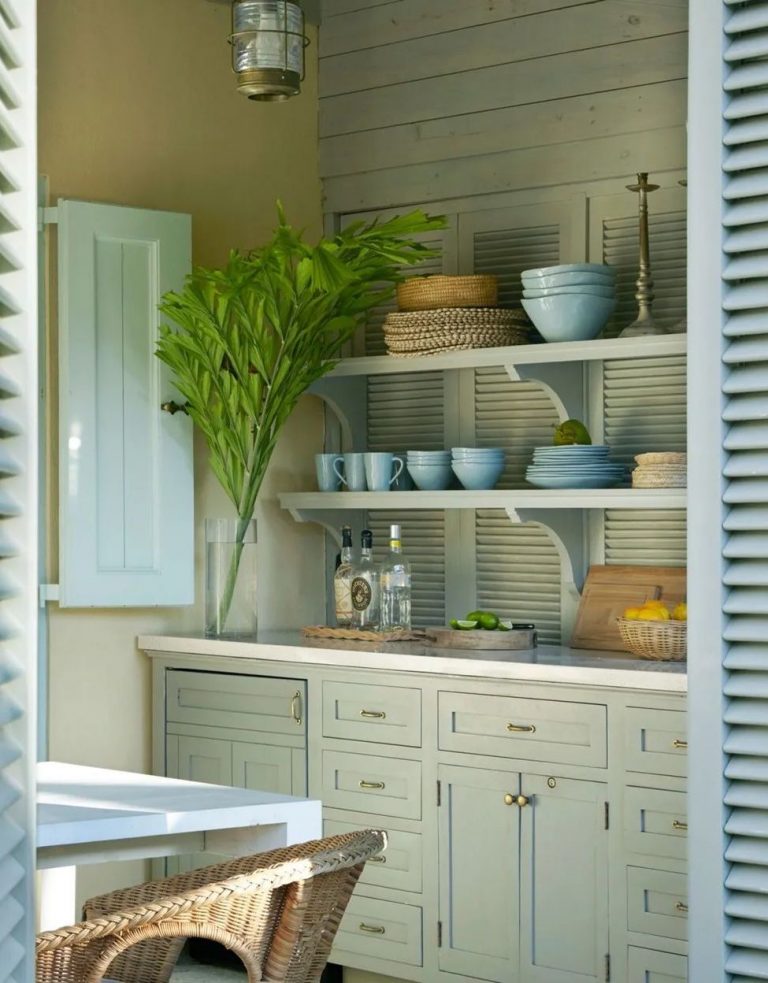 7 Types of Home Bars Popular with Homeowners