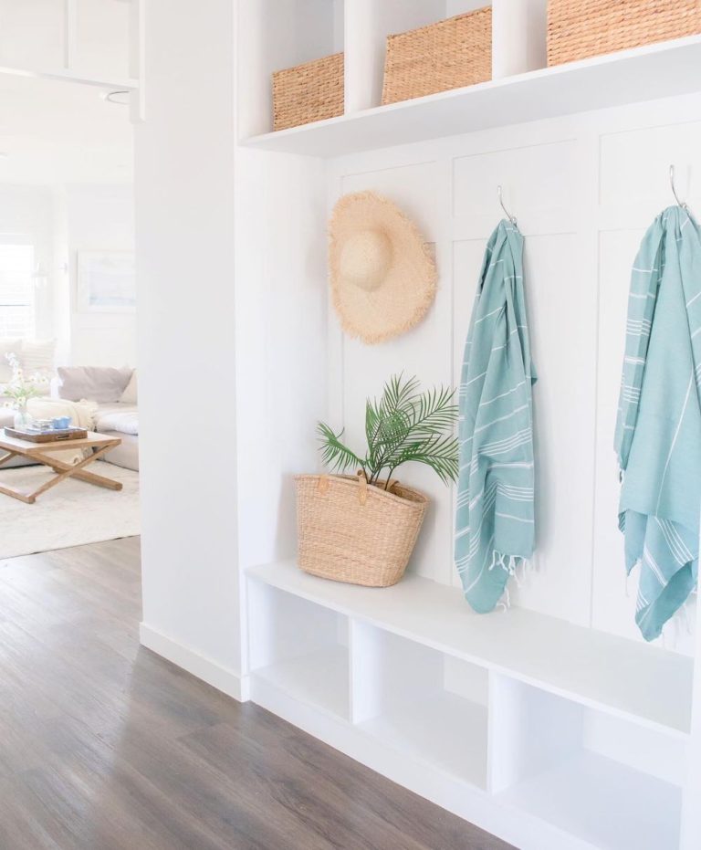 7 Essential Beach Home Decor Ideas