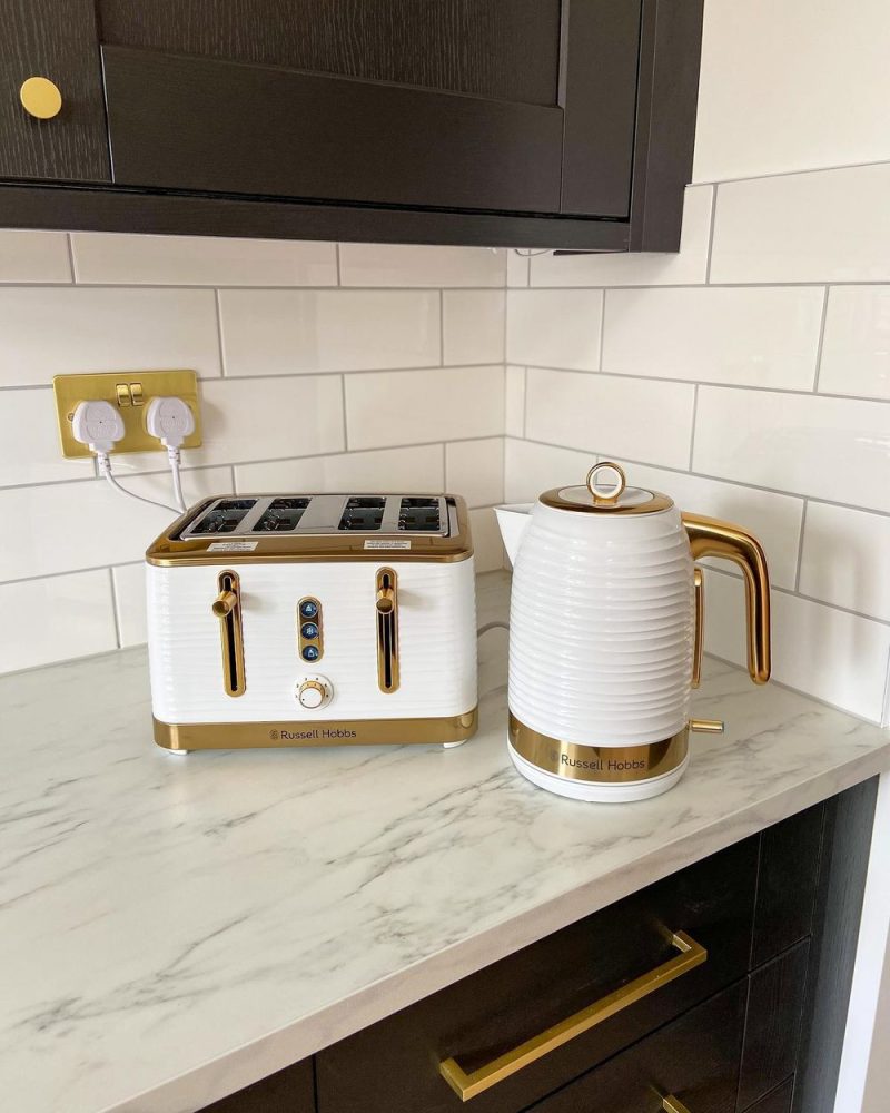 12 Brass Kitchen Design Ideas