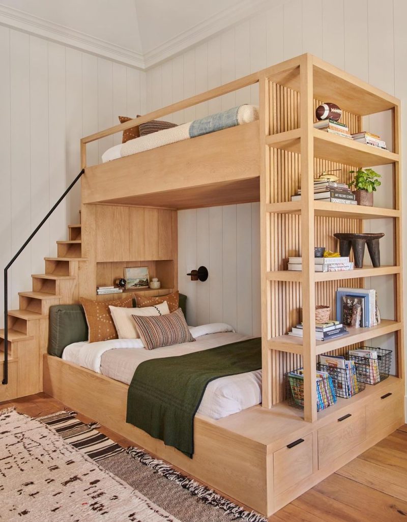 7 Banquette Seating Ideas for a Creative and Chic Home