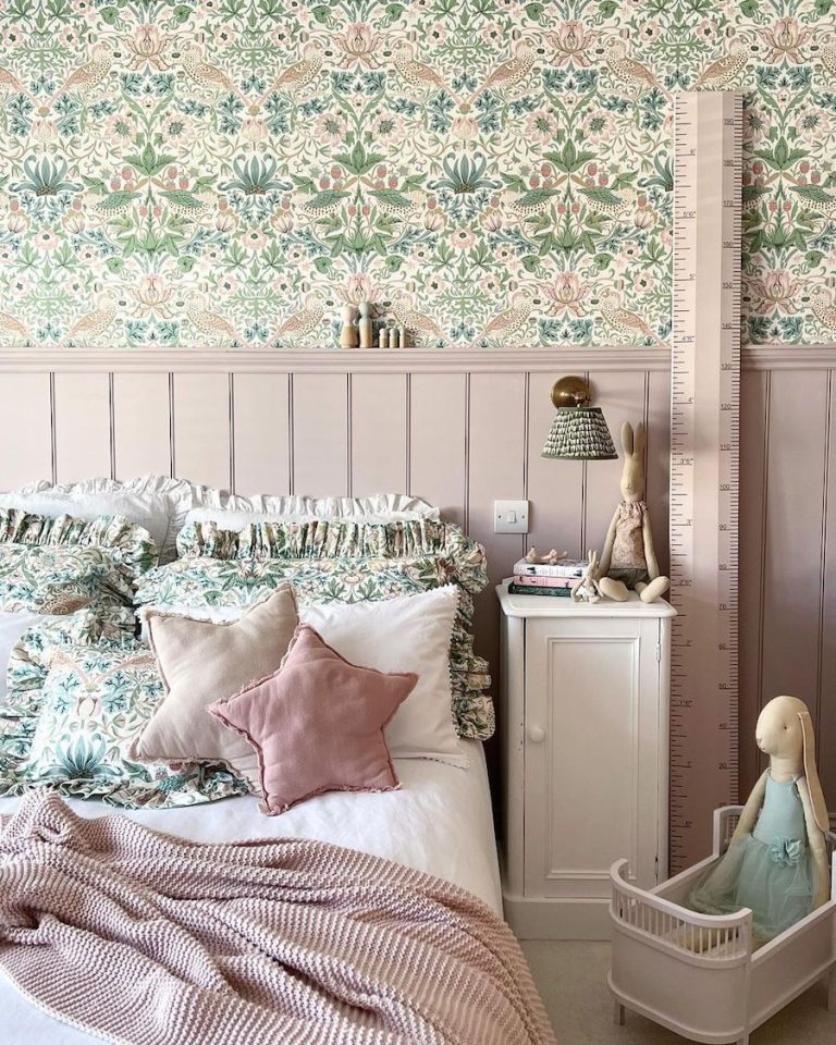 15 Girls' Bedroom Decor Ideas
