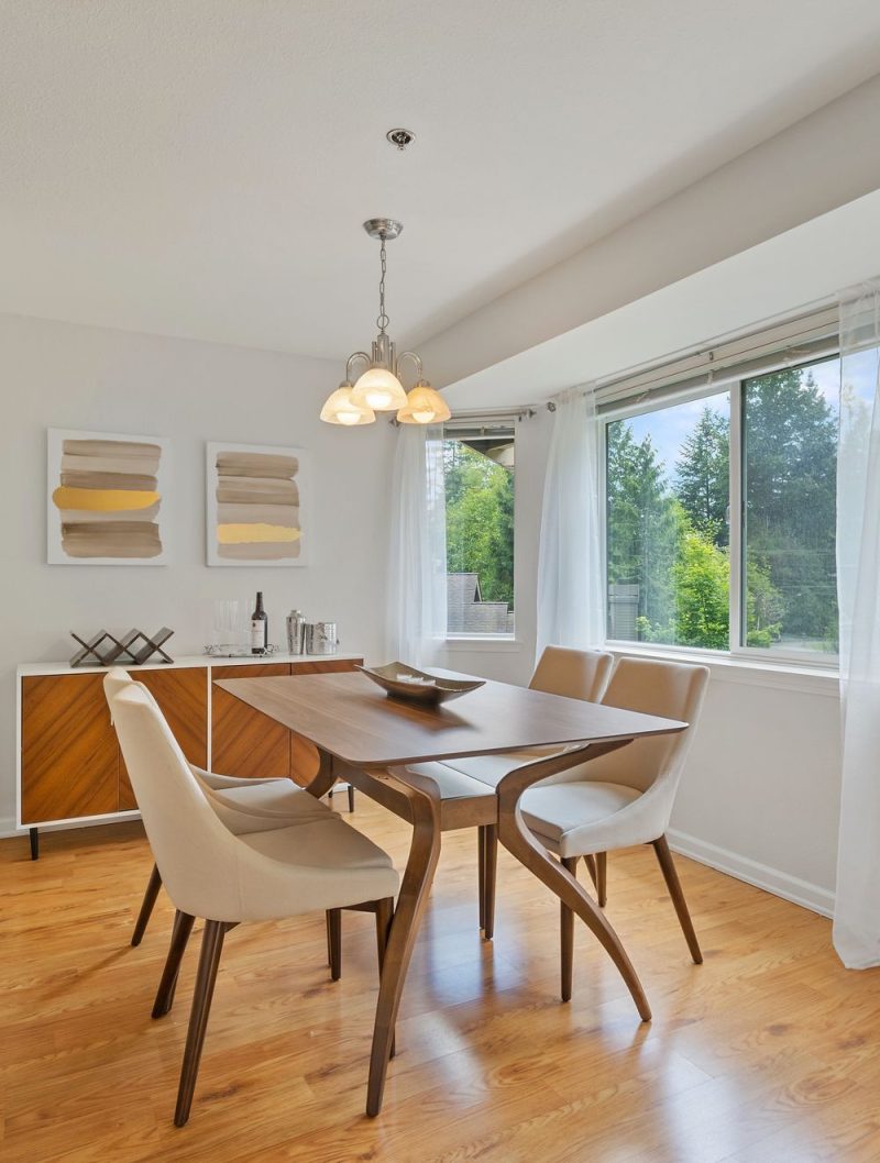 15 Basic Cleaning Essentials for Every Room at Home