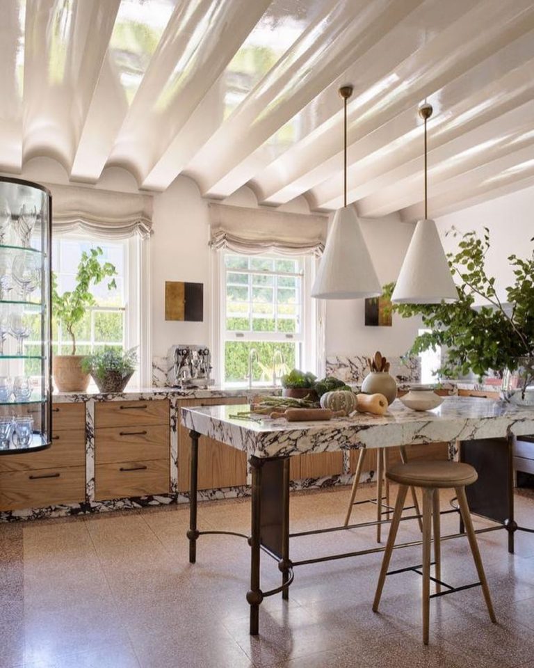 11 Stunning Marble Kitchen Island Ideas