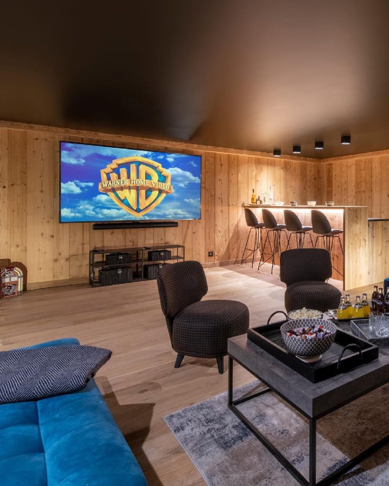 10 Essential Ski Chalet Home Decor Ideas