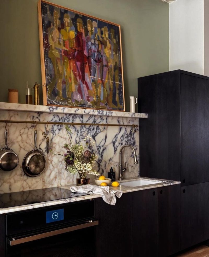 15 Black Kitchen Cabinet Ideas and Design Tips