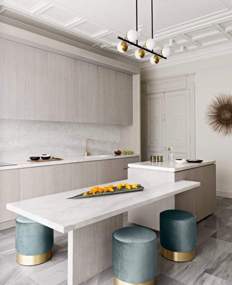 10 Contemporary Kitchen Decor Ideas for a Sleek Look