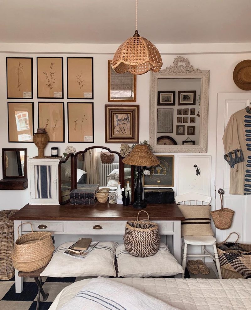 5 English Country Makeup Vanity Ideas