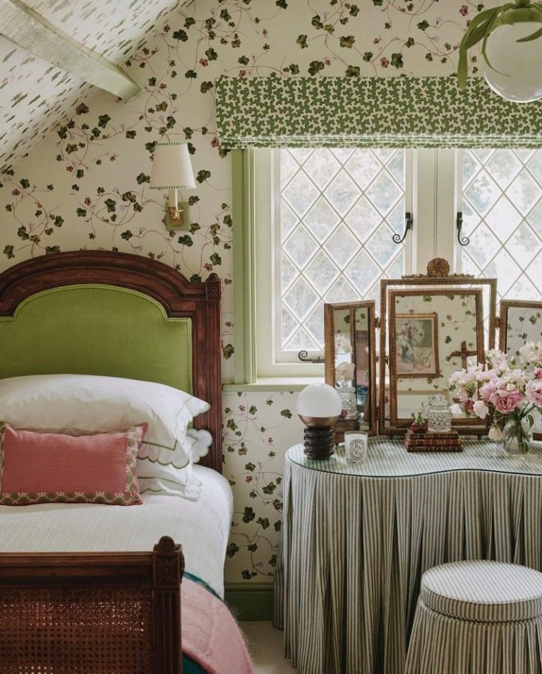 19 Best British Interior Designers in London & Across the UK