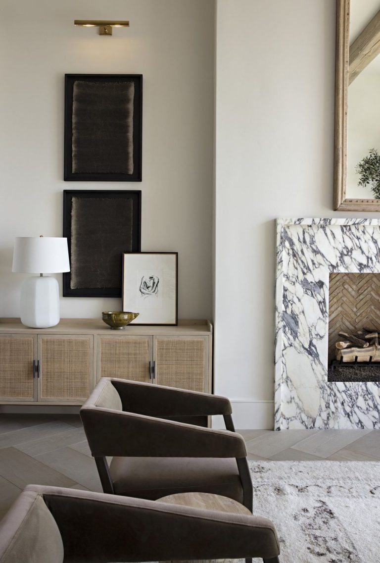 Elegant Interior Design Elements: Modern vs. Traditional