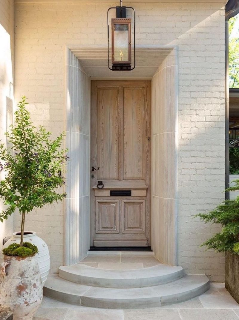 Buying a Front Door: Find the Perfect One for Your Home