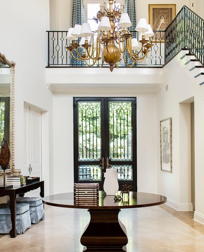 12 Traditional Entryway Design Ideas
