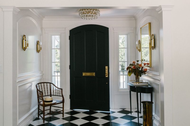 12 Traditional Entryway Design Ideas