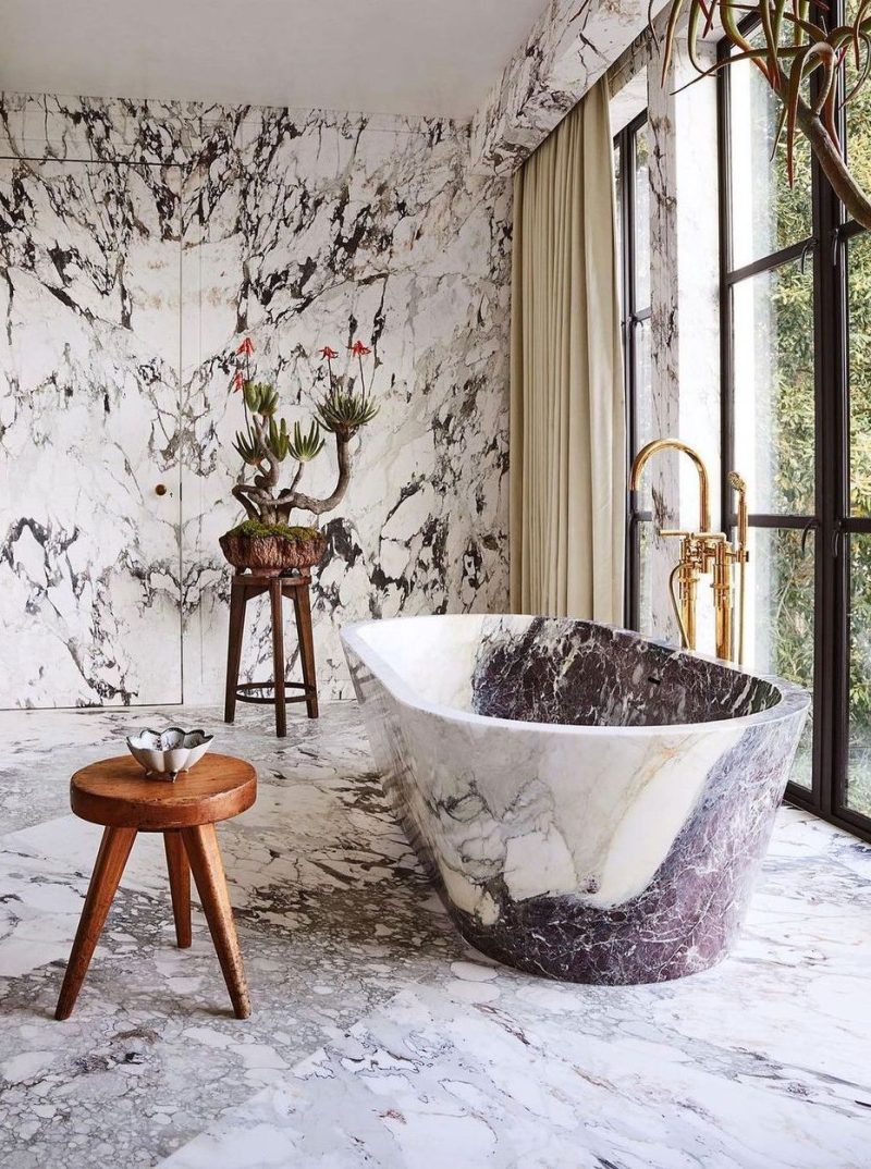 28 Stunning Marble Bathtub Design Ideas for Your Bathroom