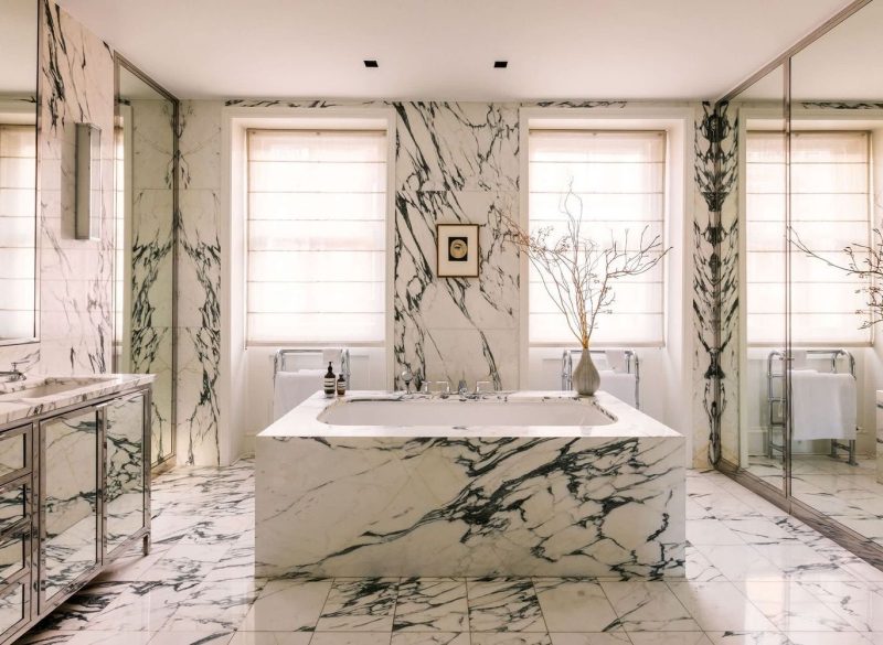 28 Stunning Marble Bathtub Design Ideas for Your Bathroom