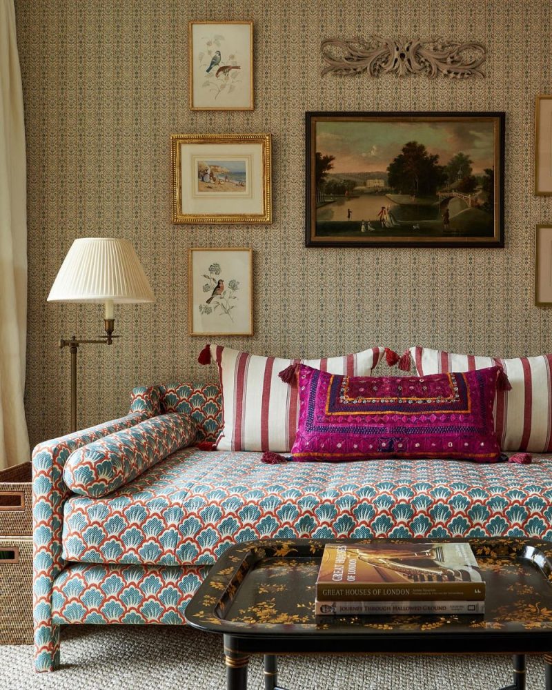 7 Best English Country Sofas