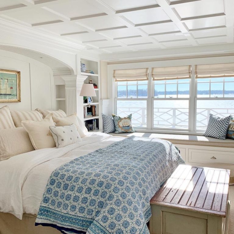 12 Coastal Ceiling Ideas for a Seaside Home