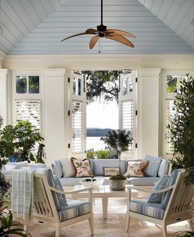 12 Coastal Ceiling Ideas for a Seaside Home