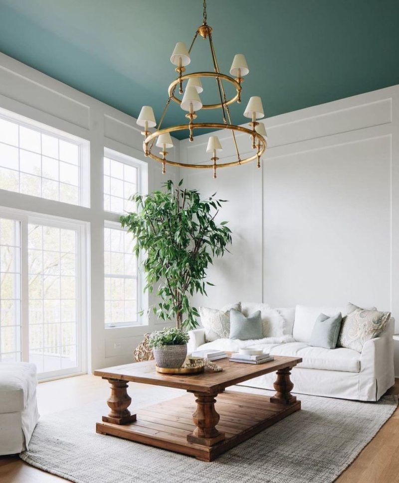 12 Coastal Ceiling Ideas for a Seaside Home