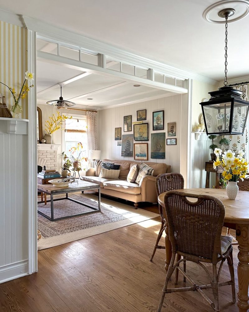 How to Decorate a Coastal Cottage Style Home