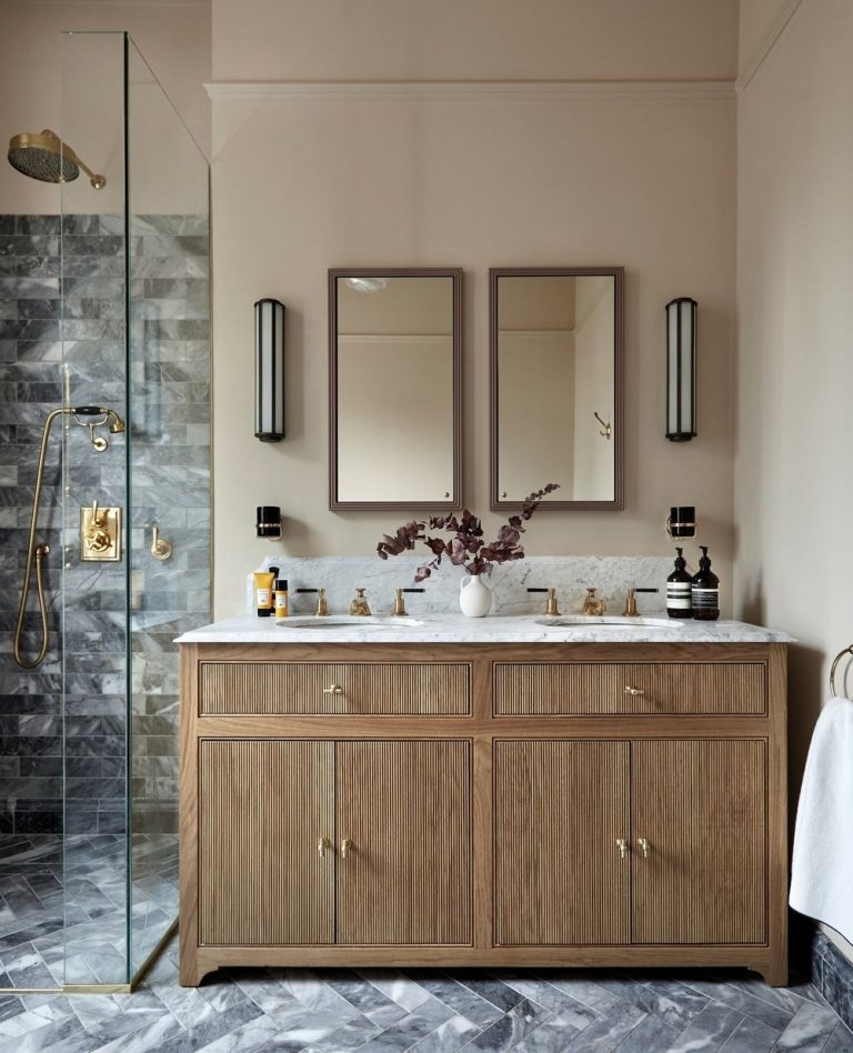 19 Gorgeous Marble Bathroom Countertop Ideas from Designers