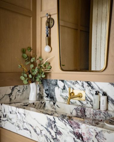 19 Gorgeous Marble Bathroom Countertop Ideas from Designers