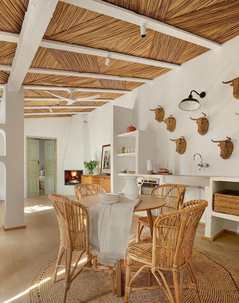 7 Classic Mediterranean Dining Rooms that Reflect the Charm of the Region