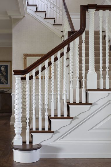 15 Traditional Staircase Design Ideas (+ How to Decorate Them)