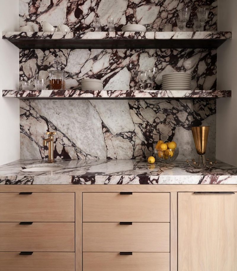 15 Stunning Green Marble Interior Design Ideas