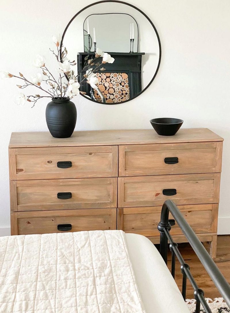 7 Everyday Dresser Top Decor Ideas